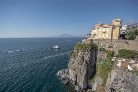 무료 이미지 소렌토 이탈리아 여름 바다 휴가 보트 하늘 건물 식물 연안 및 해양 지형 지역 나무 곶 시티 집 경치 육지 수평선