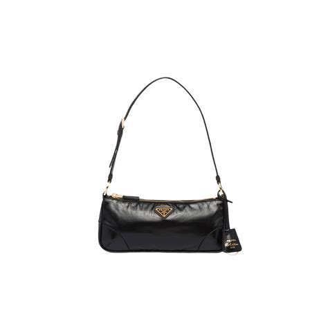 프라다 리에디션 2002 스몰 레더 숄더백 블랙 Prada Kream