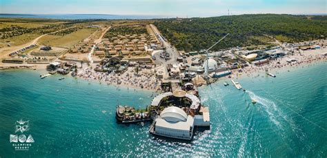 Zrce Beach / Join the Early Party at Zrce Beach | Croatia Times ...