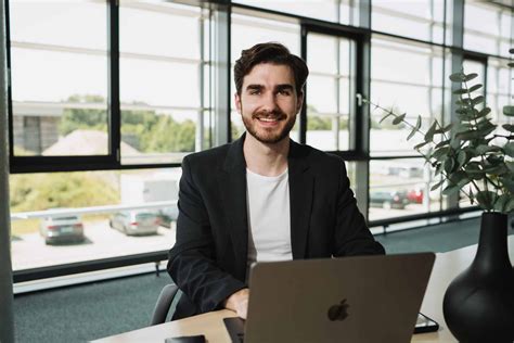 Linkedin Überschrift Generator Tm Solution Gmbh