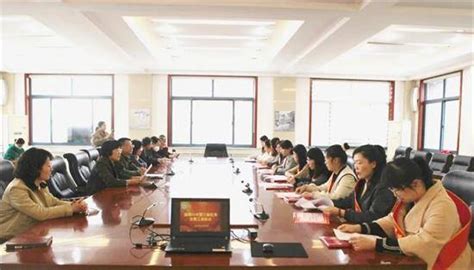 淄博六中召开第三届 优秀女教工”表彰座谈会党委委员教职工工作