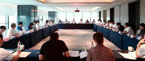 吕志良在各市总工会党组书记2022年三季度工作例会上要求：以工会工作高质量发展迎接党的二十大胜利召开建设改革重点