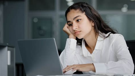 11 Signs Your Boss Wants You To Value Your Job More Than You Value Yourself Yourtango