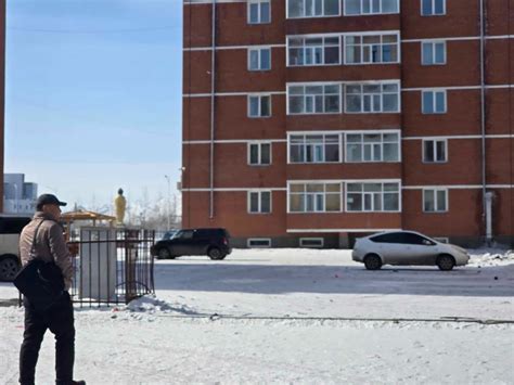 Багш нарын байрны орон сууцны дээврийн засвар гадна цахилгааны шугам сүлжээний засвар Банкны