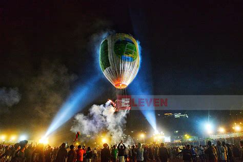 တောင်ကြီး တန်ဆောင်တိုင် မီးပုံးပျံပွဲတော်သို့ ဒေသခံများအပြင် အနယ်နယ်အရပ