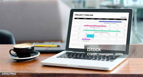 타임 라인 프로젝트 일정 작업 계획 관리 사무실 배경의 화면에있는 노트북 컴퓨터 0명에 대한 스톡 사진 및 기타 이미지 0명 계획 기업 비즈니스 Istock
