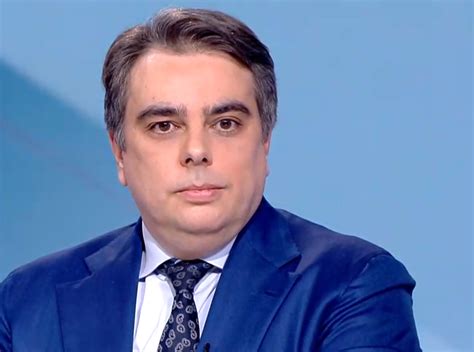 Асен Василев новият любимец на Галя от посолството Информационна агенция ПИК