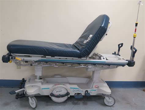 Stryker Big Wheel 1015 Mobile Stretcher Oahu Auctions