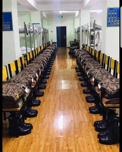 ЗЭВ ӨГЛӨӨНИЙ МЭНД ХҮРГЭЕ Хугацаат цэргийн алба хаасан залуусын хүмүүжил харьцааны соёл хэрхэн