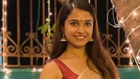 ‘त्या माजी मंत्र्याला अटक करा