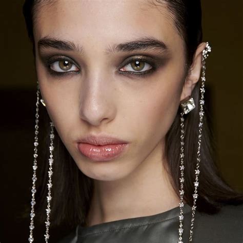 Come Truccare Occhi Verdi Tutorial Semplice In Foto Amica