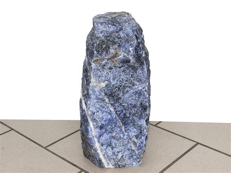 Edelsteinmonument Sodalith Säule kaufen - Mineraliengrosshandel Hausen ...