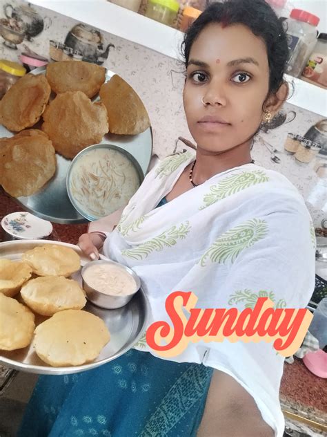 Papiya Mondal Happy Sunday 💛💕🧡 Good Morning 🌄🌅 Facebook