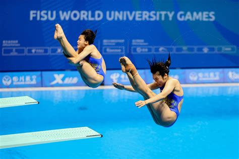 成都大运会陈佳再获1金 中国队跳水项目两金入账进行比赛王彬翰