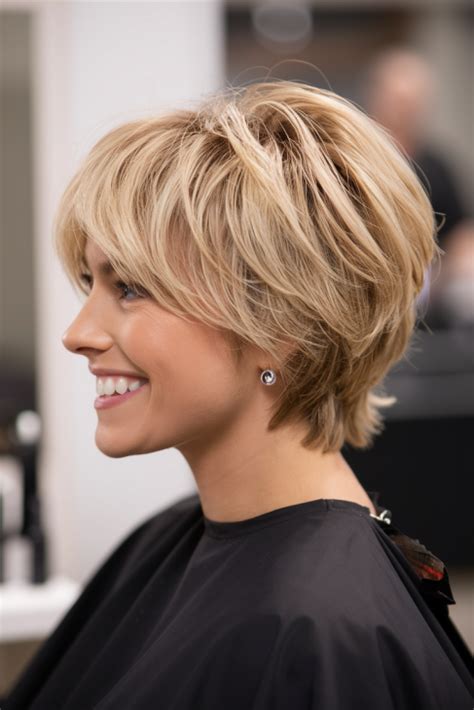 21 Short Spring Haircuts Ideas 2025 Trendy Pixie Bobs Layers Spring
