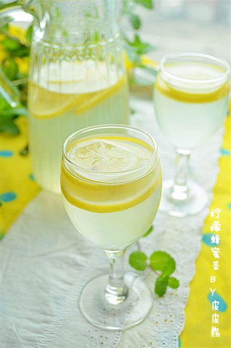 图文柠檬蜂蜜茶的做法 柠檬蜂蜜茶的家常做法 柠檬蜂蜜茶怎么做好吃 做法步骤 视频 柠檬蜂蜜茶 美食天下