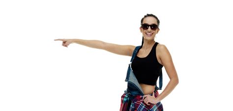 전체 길이측면 보기프로필 보기 1819 세 성인 아름 다운 검은 머리긴 머리포니 테일 백인 여성젊은 여성 민 소매 미소행복쾌활