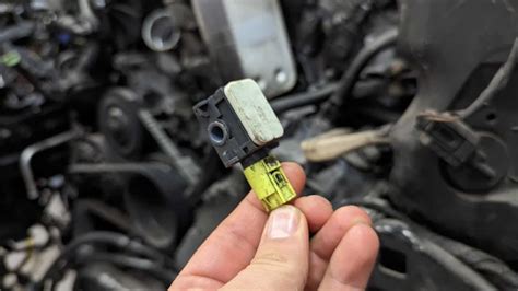 Chrysler Airbag Light Common Causes How To Fix