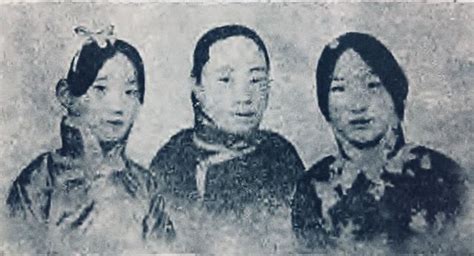 袁世凱的「妻妾」照片，圖4和5是袁家女眷大合影 每日頭條