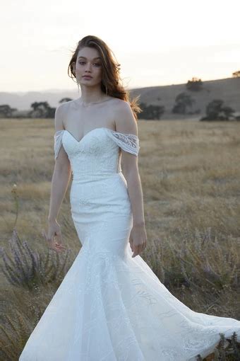 Lis Simon Lace Bridal Couture Leighton Lace Bridal Couture