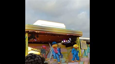 오사카 유니버셜 댄스공연 세서미친구들 Youtube