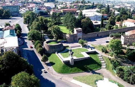 ულამაზესი ისტორიული ძეგლები თელავში რომელიც უნდა ნახოთ Knews Ge