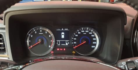 Sm3 유리교환 사거리 운전 중 돌빵으로 전면유리가 깨진 르노삼성 앞 유리교체 솔라쉴드 열차단썬팅 패키지 후기 및 유리종류에 따른 유리교환 복원 하이패스룸미러 비용