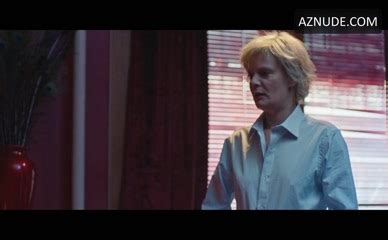 Martha Plimpton Bikini Scene In Raising Hope Aznude