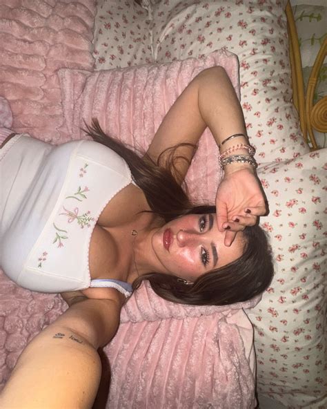 Devon Devonshae • Instagram Photos And Videos