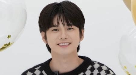 Ong Seong Wu Height Weight Age Family Girlfriend Biography