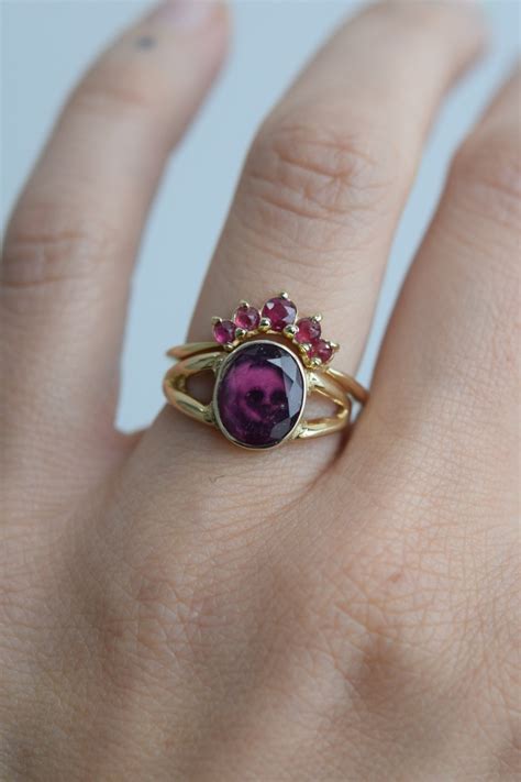 Ruby Speckle Crown — Modern Mourning