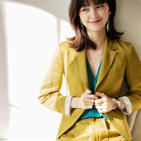 여성용 자켓 리넨 자켓 화이트 자켓 슬림 짧은 작은 정장 자켓 여성 2020 봄 기질 통근 자켓 여성 2157블레이저