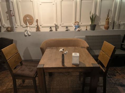 Продам столи та стільці для кафе ресторану 1 000 грн Офісні меблі Запоріжжя на Olx