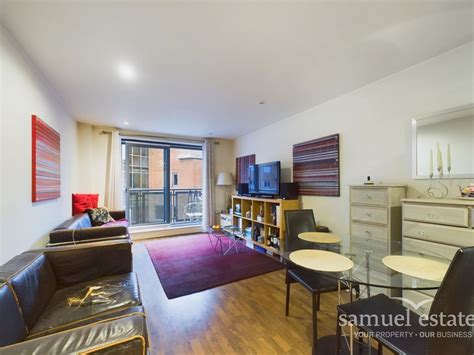 2 Bed Flat To Rent In Prospect House Colliers Wood Sw19 £2 000 Pcm