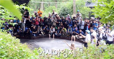 [포토]전국 세미누드촬영에 집중된 사진동호인들