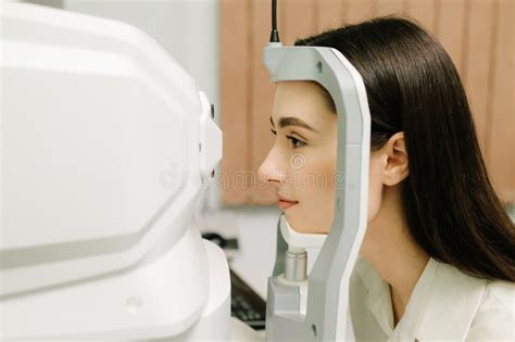 optical coherence tomography oct scan to create pictures of the back of