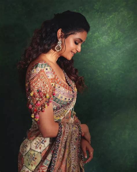 Keerthy Suresh S Saree A Perfect Blend Of Elegance And Style Keerthy