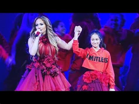 Jlo And Her Daughter Singing Limitless Live In Los Angeles Youtube