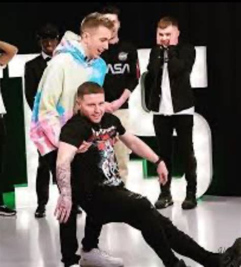 At Least Simon Is There To Catch Him Dad Rminiminter