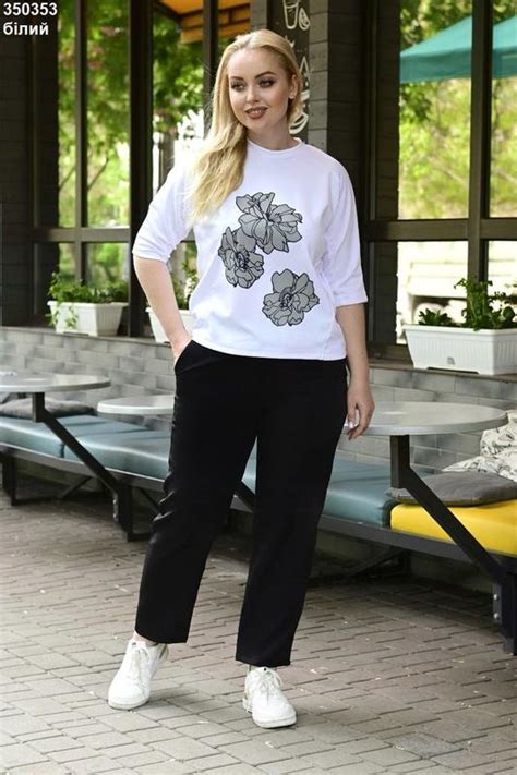 Костюми — ціна 600 грн у каталозі Брючні костюми Купити жіночі речі за доступною ціною на Шафі