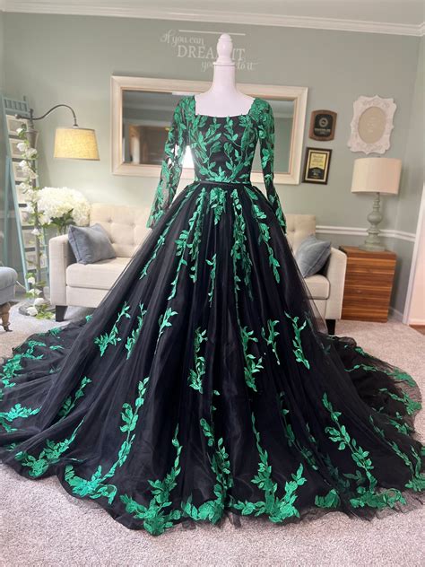 Green And Black Wedding Dresses