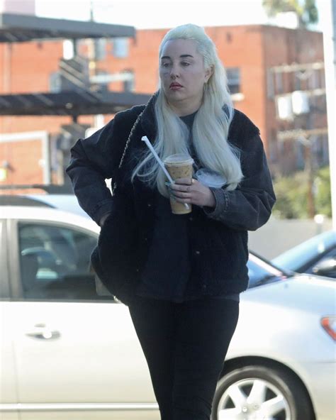 Amanda Bynes Out For Coffee In Los Angeles 01092024 Hawtcelebs