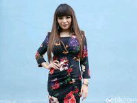 Selain Dinar Candy Artis Artis Ini Juga Pernah Tampil Seksi Di Depan Umum