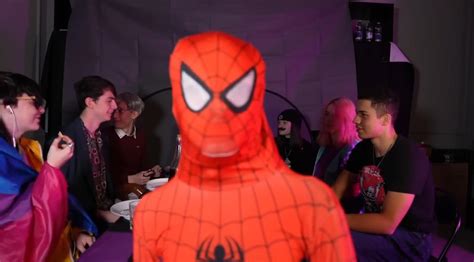 And Hes Back R Tommyinnit