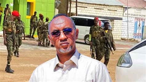 Daawo Xirsi Oo Si Cadho Leh Uga Hadley Laascanod Dagaalka Ssc And Muuse