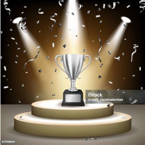 현실적인 실버 트로피 색종이 고 조명 무대에서 스포트 라이트 벡터 일러스트 레이 션 2 위 상 종류에 대한 스톡 벡터 아트 및 기타 이미지 2 위 상 종류 3차원 형태