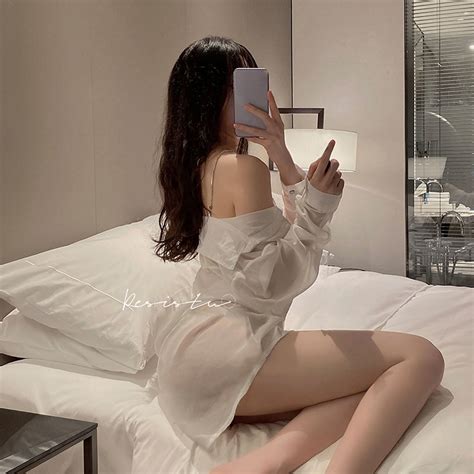 Sex Girl ชุดนอนแบบเซ็กซี่ เสื้อเชิ้ตเซ็กซี่ วัสดุโปร่งแสง ลูกไม้ใสเซ็กซี่ พร้อมส่งจากไทย（h9132