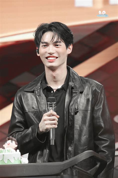 Zvnps Zvp On Twitter Rt Misslove Cd 🐰 𝐘𝐨𝐮 𝐚𝐫𝐞 𝐦𝐲 𝐡𝐨𝐧𝐞𝐲 𝐛𝐮𝐧𝐧𝐲 Bwdntohk Shootingstarinhk