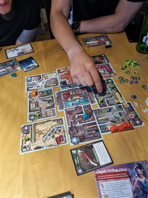 Tiny Epic Zombies Brodaty Boardgames