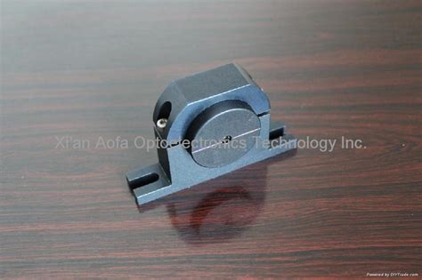 法拉第旋光器 Xaot